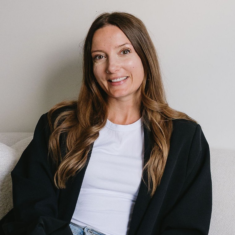 Chelsea Schuringa (BSW) in Toronto, ON, Canada | Online-Therapy.com